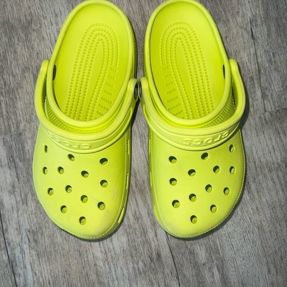 CROCS | Shoes | Crocs Yellow Sandals With Ventilation And Pivoting Heel ...
